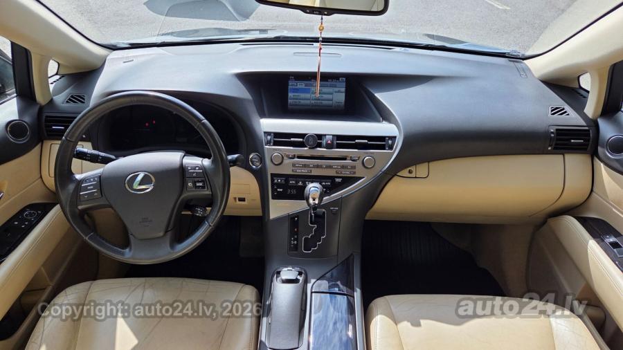 Grey Lexus RX 2009 in Tallinn, with an engine capacity of 3.50 L and mileage of 231 thousand km for 10990 €, photo 9 on AUTOMOTO.COM.LV