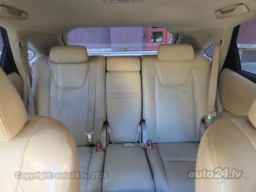 Grey Lexus RX 2009 in Tallinn, with an engine capacity of 3.50 L and mileage of 231 thousand km for 10990 €, photo 13 on AUTOMOTO.COM.LV