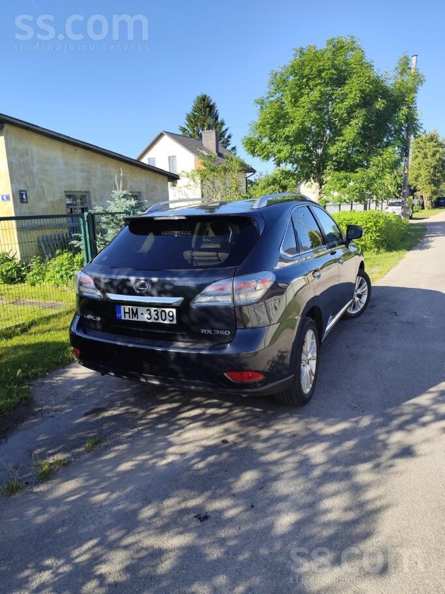 Grey Lexus RX 2010 in Jurmala, with an engine capacity of 3.50 L and mileage of 170 thousand km for 10490 €, photo 4 on AUTOMOTO.COM.LV
