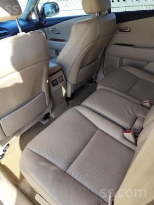 Grey Lexus RX 2010 in Jurmala, with an engine capacity of 3.50 L and mileage of 170 thousand km for 10490 €, photo 12 on AUTOMOTO.COM.LV