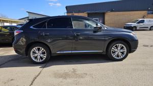 Pelēks Lexus RX 2010 Rīga, ar dzinēja tilpumu 3.50 L un nobraukumu 233 tūkst. km par 10950 €, foto 4 vietnē AUTOMOTO.COM.LV