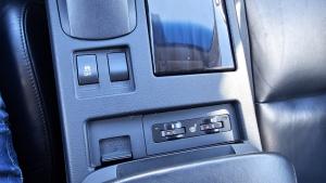 Pelēks Lexus RX 2010 Rīga, ar dzinēja tilpumu 3.50 L un nobraukumu 233 tūkst. km par 10950 €, foto 21 vietnē AUTOMOTO.COM.LV