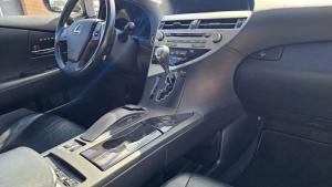 Pelēks Lexus RX 2010 Rīga, ar dzinēja tilpumu 3.50 L un nobraukumu 233 tūkst. km par 10950 €, foto 26 vietnē AUTOMOTO.COM.LV