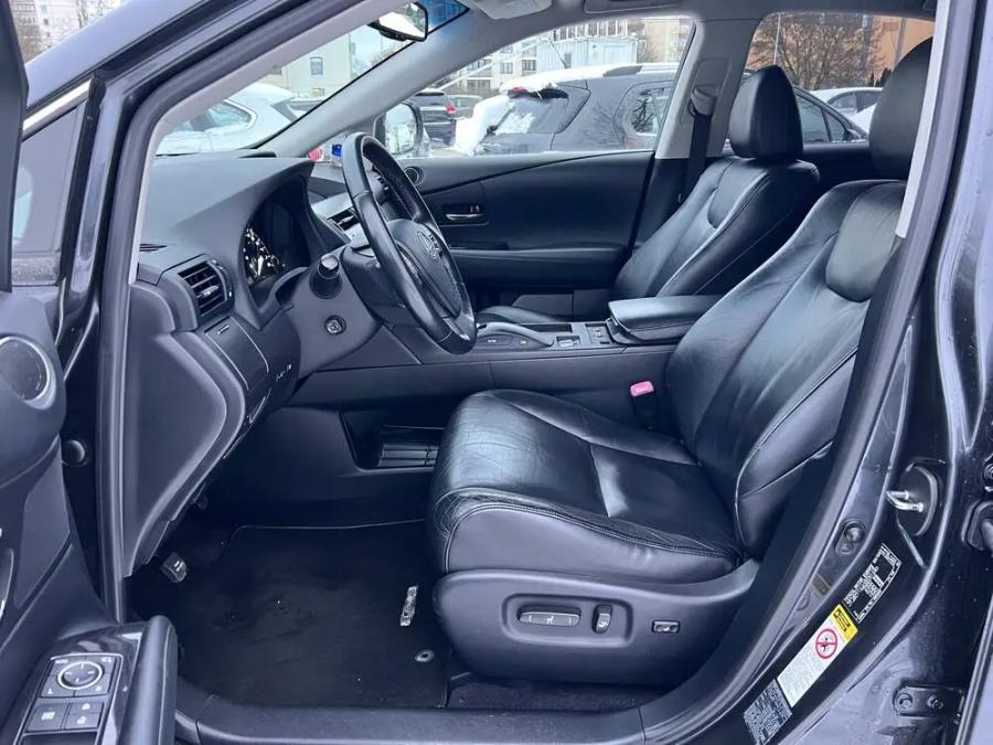 Pelēks Lexus RX 2010 Rīga, ar dzinēja tilpumu 3.50 L un nobraukumu 233 tūkst. km par 10350 €, foto 10 vietnē AUTOMOTO.COM.LV