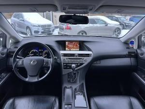 Pelēks Lexus RX 2010 Rīga, ar dzinēja tilpumu 3.50 L un nobraukumu 233 tūkst. km par 10350 €, foto 14 vietnē AUTOMOTO.COM.LV