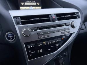 Pelēks Lexus RX 2010 Rīga, ar dzinēja tilpumu 3.50 L un nobraukumu 233 tūkst. km par 10350 €, foto 19 vietnē AUTOMOTO.COM.LV