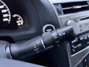 Pelēks Lexus RX 2010 Rīga, ar dzinēja tilpumu 3.50 L un nobraukumu 233 tūkst. km par 10350 €, foto 22 vietnē AUTOMOTO.COM.LV