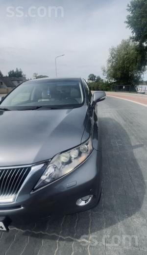 Pelēks Lexus RX 2011 Jelgava, ar dzinēja tilpumu 3.50 L un nobraukumu 294 tūkst. km par 9800 €, foto 4 vietnē AUTOMOTO.COM.LV