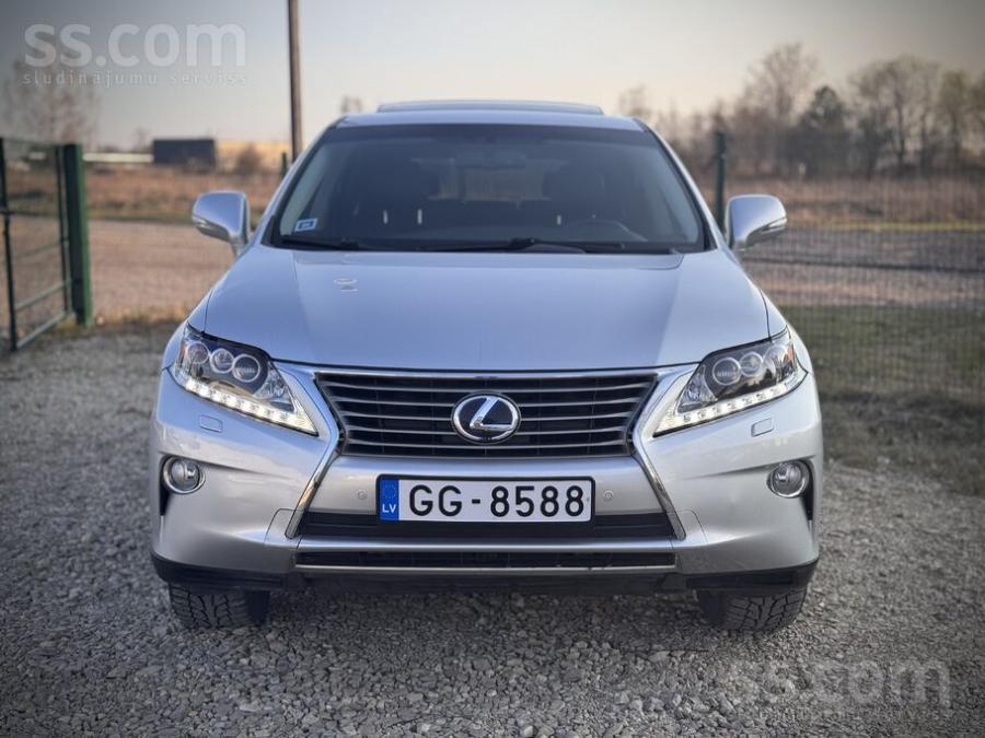 Pelēks Lexus RX 2012 Rīga, ar dzinēja tilpumu 3.50 L un nobraukumu 229 tūkst. km par 14990 €, foto 9 vietnē AUTOMOTO.COM.LV