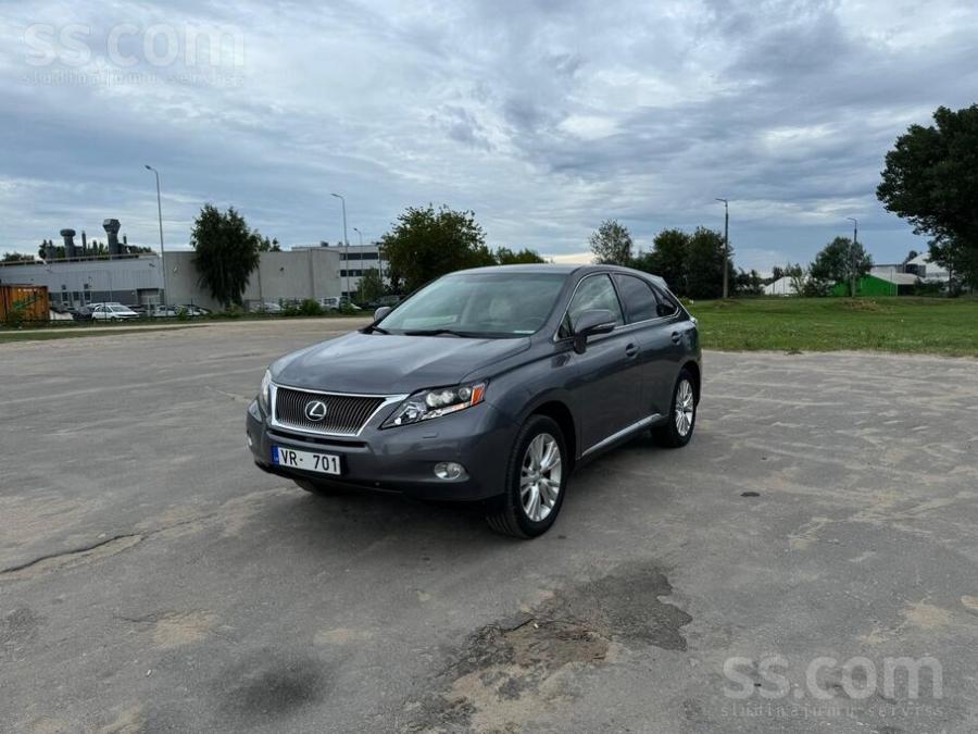 Pelēks Lexus RX 2012 Rīga, ar dzinēja tilpumu 3.50 L un nobraukumu 195 tūkst. km par 11000 €, foto 1 vietnē AUTOMOTO.COM.LV