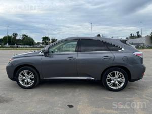 Pelēks Lexus RX 2012 Rīga, ar dzinēja tilpumu 3.50 L un nobraukumu 195 tūkst. km par 11000 €, foto 15 vietnē AUTOMOTO.COM.LV