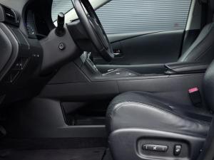 Pelēks Lexus RX 2012 Rīga, ar dzinēja tilpumu 3.50 L un nobraukumu 144 tūkst. km par 14495 €, foto 11 vietnē AUTOMOTO.COM.LV