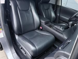 Pelēks Lexus RX 2012 Rīga, ar dzinēja tilpumu 3.50 L un nobraukumu 144 tūkst. km par 14495 €, foto 13 vietnē AUTOMOTO.COM.LV
