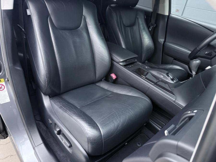 Pelēks Lexus RX 2012 Rīga, ar dzinēja tilpumu 3.50 L un nobraukumu 144 tūkst. km par 14495 €, foto 13 vietnē AUTOMOTO.COM.LV
