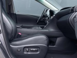 Pelēks Lexus RX 2012 Rīga, ar dzinēja tilpumu 3.50 L un nobraukumu 144 tūkst. km par 14495 €, foto 14 vietnē AUTOMOTO.COM.LV
