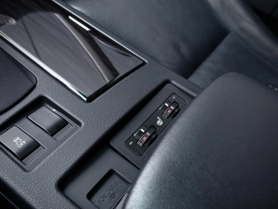 Pelēks Lexus RX 2012 Rīga, ar dzinēja tilpumu 3.50 L un nobraukumu 144 tūkst. km par 14495 €, foto 19 vietnē AUTOMOTO.COM.LV