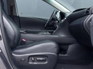 Grey Lexus RX 2012 in Riga, with an engine capacity of 3.50 L and mileage of 144 thousand km for 13750 €, photo 15 on AUTOMOTO.COM.LV