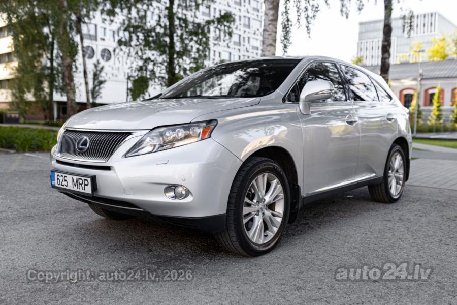 Grey Lexus RX 2012 in Tallinn, with an engine capacity of 3.50 L and mileage of 274 thousand km for 10900 €, photo 1 on AUTOMOTO.COM.LV