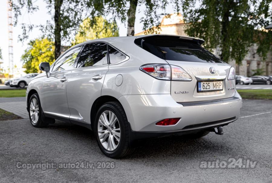 Grey Lexus RX 2012 in Tallinn, with an engine capacity of 3.50 L and mileage of 274 thousand km for 10900 €, photo 3 on AUTOMOTO.COM.LV