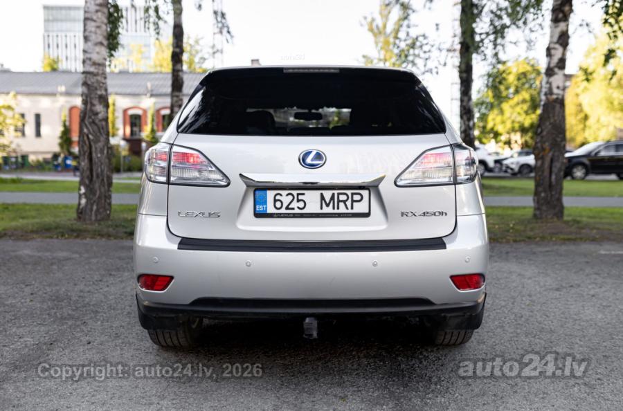 Grey Lexus RX 2012 in Tallinn, with an engine capacity of 3.50 L and mileage of 274 thousand km for 10900 €, photo 4 on AUTOMOTO.COM.LV