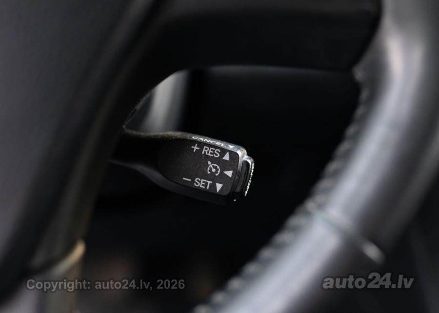 Grey Lexus RX 2012 in Tallinn, with an engine capacity of 3.50 L and mileage of 274 thousand km for 10900 €, photo 21 on AUTOMOTO.COM.LV
