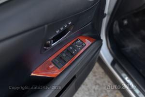 Grey Lexus RX 2012 in Tallinn, with an engine capacity of 3.50 L and mileage of 274 thousand km for 10900 €, photo 24 on AUTOMOTO.COM.LV
