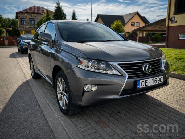 Grey Lexus RX 2012 in Riga, with an engine capacity of 3.50 L and mileage of 205 thousand km for 16000 €, photo 1 on AUTOMOTO.COM.LV