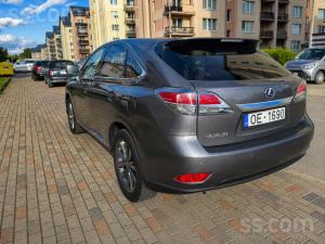 Grey Lexus RX 2012 in Riga, with an engine capacity of 3.50 L and mileage of 205 thousand km for 16000 €, photo 5 on AUTOMOTO.COM.LV