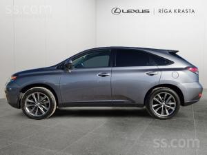 Pelēks Lexus RX 2013 Rīga, ar dzinēja tilpumu 3.50 L un nobraukumu 142 tūkst. km par 16700 €, foto 3 vietnē AUTOMOTO.COM.LV