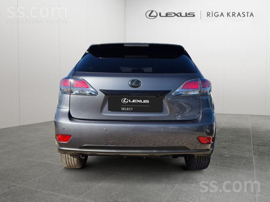 Pelēks Lexus RX 2013 Rīga, ar dzinēja tilpumu 3.50 L un nobraukumu 142 tūkst. km par 16700 €, foto 4 vietnē AUTOMOTO.COM.LV