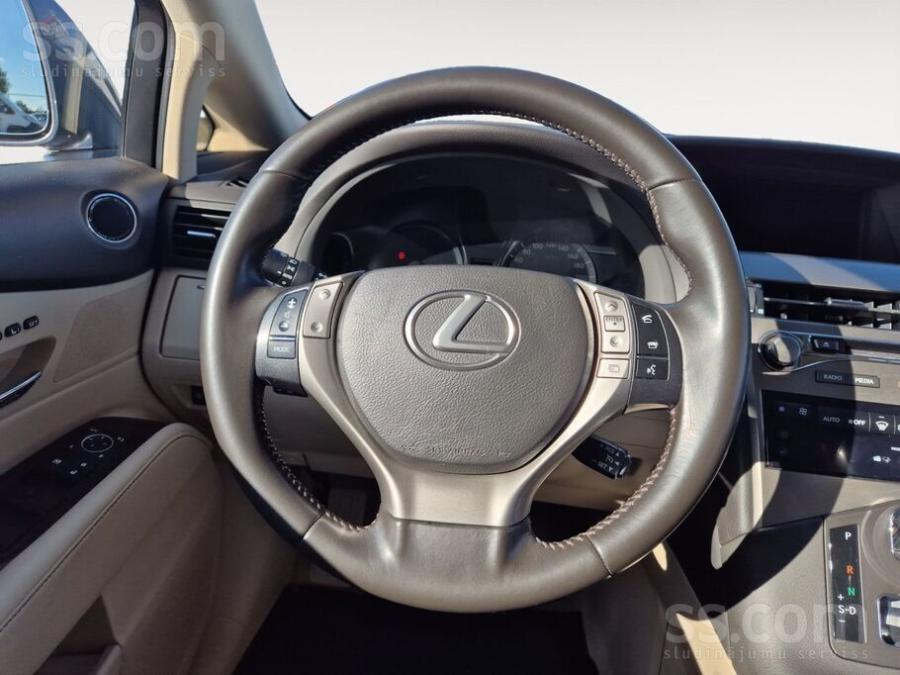 Pelēks Lexus RX 2013 Rīga, ar dzinēja tilpumu 3.50 L un nobraukumu 142 tūkst. km par 16700 €, foto 12 vietnē AUTOMOTO.COM.LV
