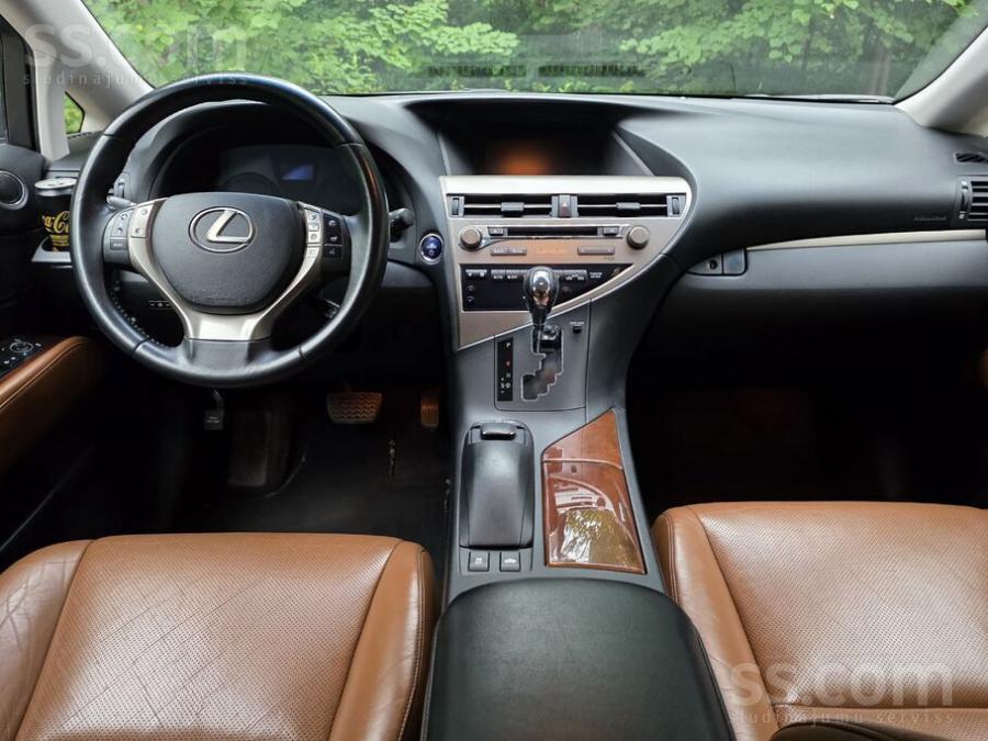 Pelēks Lexus RX 2013 Rīga, ar dzinēja tilpumu 3.50 L un nobraukumu 229 tūkst. km par 15350 €, foto 10 vietnē AUTOMOTO.COM.LV