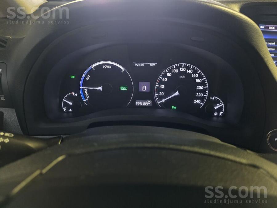Pelēks Lexus RX 2013 Rīga, ar dzinēja tilpumu 3.50 L un nobraukumu 229 tūkst. km par 15350 €, foto 18 vietnē AUTOMOTO.COM.LV