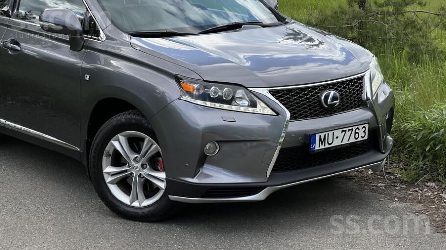 Grey Lexus RX 2013 in Riga, with an engine capacity of 3.50 L and mileage of 266 thousand km for 15500 €, photo 3 on AUTOMOTO.COM.LV