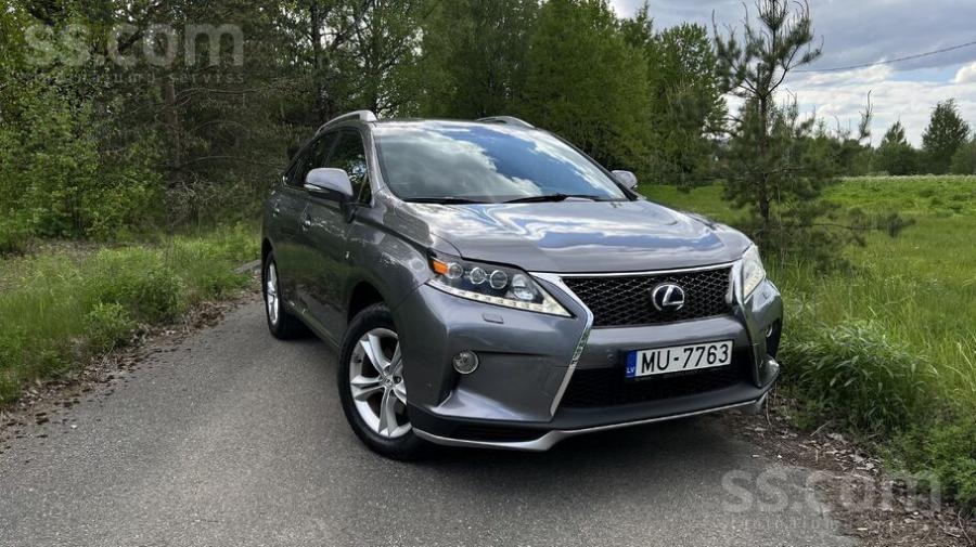 Grey Lexus RX 2013 in Riga, with an engine capacity of 3.50 L and mileage of 266 thousand km for 15500 €, photo 4 on AUTOMOTO.COM.LV