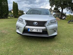 Grey Lexus RX 2013 in Riga, with an engine capacity of 3.50 L and mileage of 244 thousand km for 15600 €, photo 3 on AUTOMOTO.COM.LV