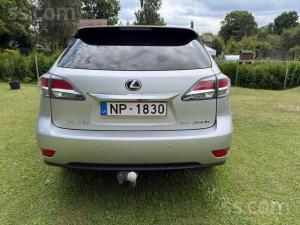 Grey Lexus RX 2013 in Riga, with an engine capacity of 3.50 L and mileage of 244 thousand km for 15600 €, photo 6 on AUTOMOTO.COM.LV