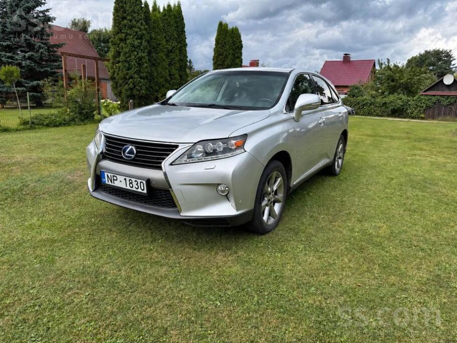 Grey Lexus RX 2013 in Riga, with an engine capacity of 3.50 L and mileage of 244 thousand km for 14700 €, photo 1 on AUTOMOTO.COM.LV