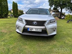 Grey Lexus RX 2013 in Riga, with an engine capacity of 3.50 L and mileage of 244 thousand km for 14700 €, photo 3 on AUTOMOTO.COM.LV