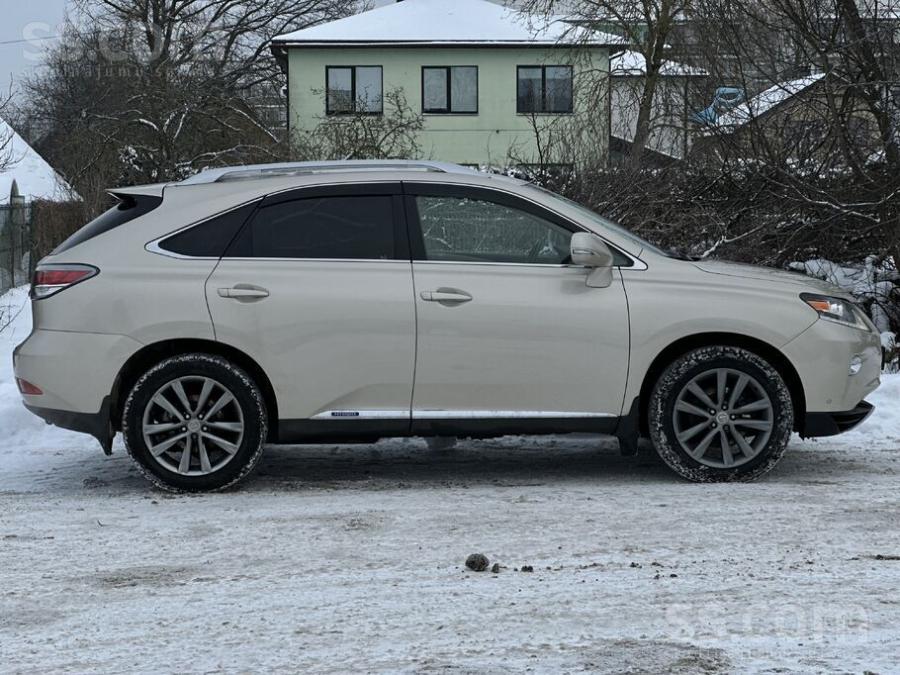 Pelēks Lexus RX 2014 Rīga, ar dzinēja tilpumu 3.50 L un nobraukumu 117 tūkst. km par 18100 €, foto 2 vietnē AUTOMOTO.COM.LV