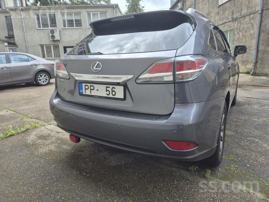 Grey Lexus RX 2014 in Riga, with an engine capacity of 3.50 L and mileage of 122 thousand km for 13900 €, photo 8 on AUTOMOTO.COM.LV