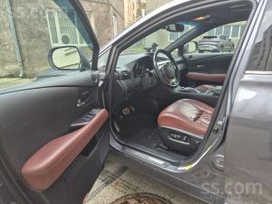 Grey Lexus RX 2014 in Riga, with an engine capacity of 3.50 L and mileage of 122 thousand km for 13900 €, photo 10 on AUTOMOTO.COM.LV