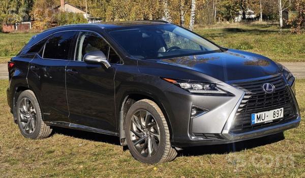 Grey Lexus RX 2016 in Riga, with an engine capacity of 3.50 L and mileage of 185 thousand km for 25000 €, photo 3 on AUTOMOTO.COM.LV