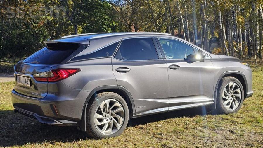 Pelēks Lexus RX 2016 Rīga, ar dzinēja tilpumu 3.50 L un nobraukumu 185 tūkst. km par 25000 €, foto 5 vietnē AUTOMOTO.COM.LV