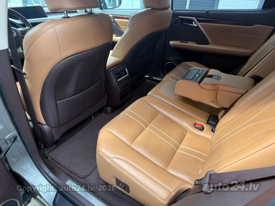Серый Лексус РХ 2016 в Таллин, объемом двигателя 3.50 л и пробегом 190 тыс. км за 24999 €, фото 17 на AUTOMOTO.COM.LV