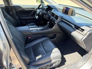 Grey Lexus RX 2016 in Valmiera, with an engine capacity of 3.50 L and mileage of 191 thousand km for 22900 €, photo 9 on AUTOMOTO.COM.LV
