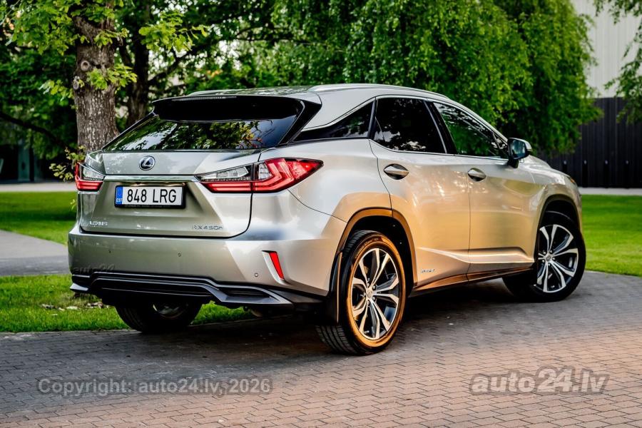 Grey Lexus RX 2016 in Parnu, with an engine capacity of 3.50 L and mileage of 115 thousand km for 29990 €, photo 3 on AUTOMOTO.COM.LV