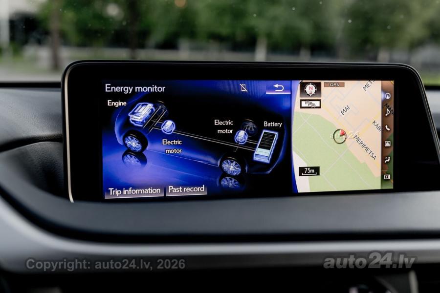 Grey Lexus RX 2016 in Parnu, with an engine capacity of 3.50 L and mileage of 115 thousand km for 29990 €, photo 24 on AUTOMOTO.COM.LV