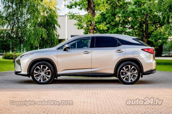 Pelēks Lexus RX 2016 Pērnava, ar dzinēja tilpumu 3.50 L un nobraukumu 115 tūkst. km par 29990 €, foto 5 vietnē AUTOMOTO.COM.LV