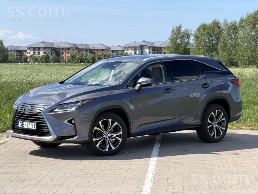 Grey Lexus RX 2018 in Riga, with an engine capacity of 3.50 L and mileage of 110 thousand km for 32500 €, photo 1 on AUTOMOTO.COM.LV